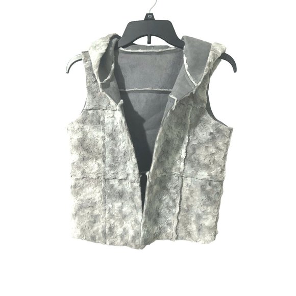 Hayden Girls | Jackets & Coats | Hayden Faux Fur Hooded Vest 314 | Poshmark